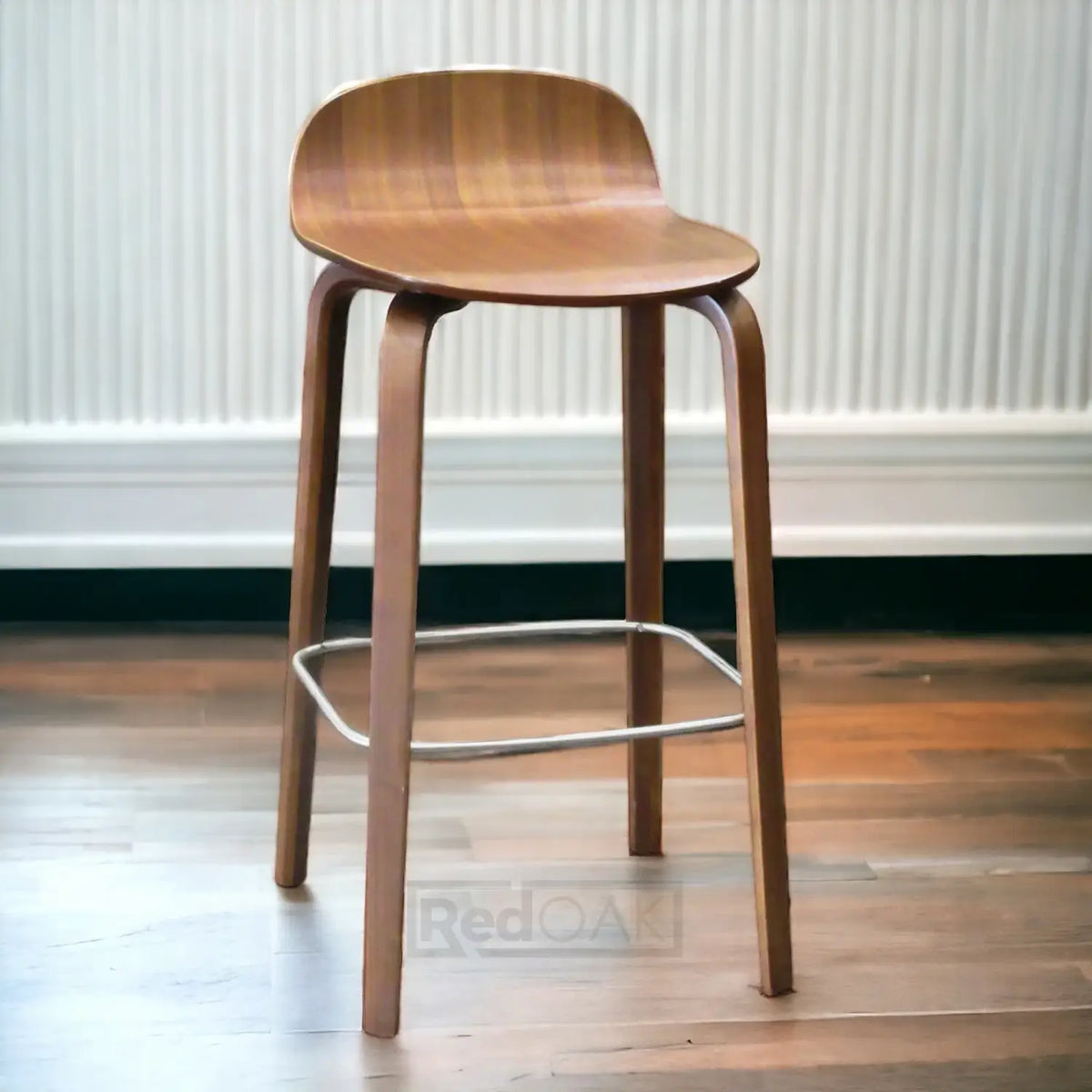 RedOAK® RUBY High Stool